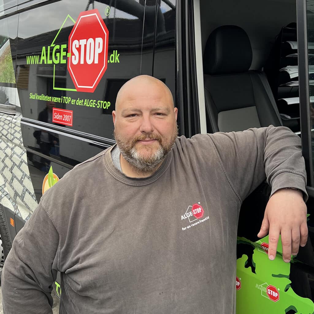Kontakt os | Få et uforpligtende tilbud allerede i dag - Alge-Stop ApS